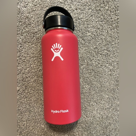 Hydro Flask | Dining | Hydroflask 32 Oz Water Bottle Twist Off Cap Hot ...